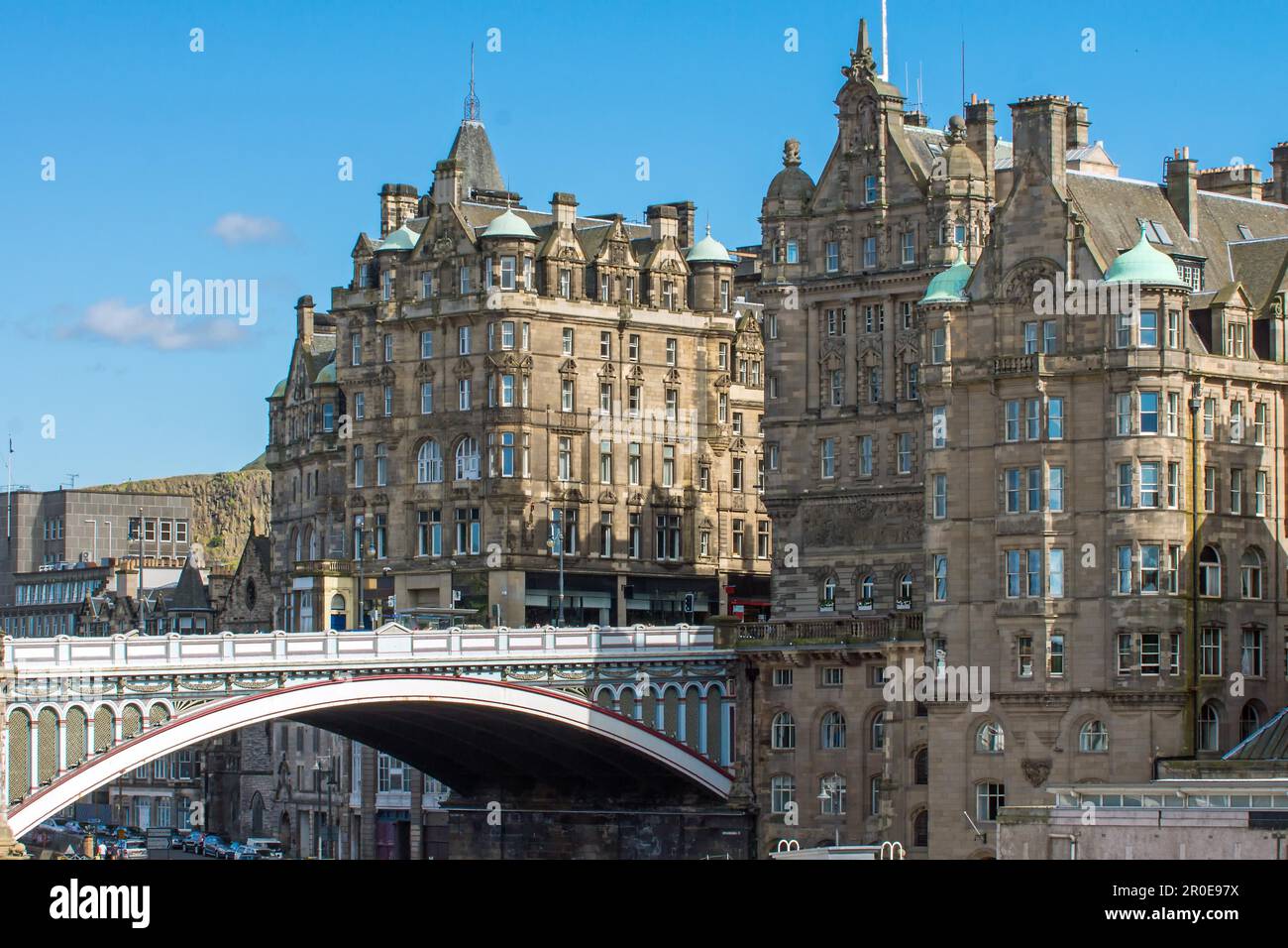 The North Bridge and historic buildings in Edinburgh Stock Photo - Alamy
