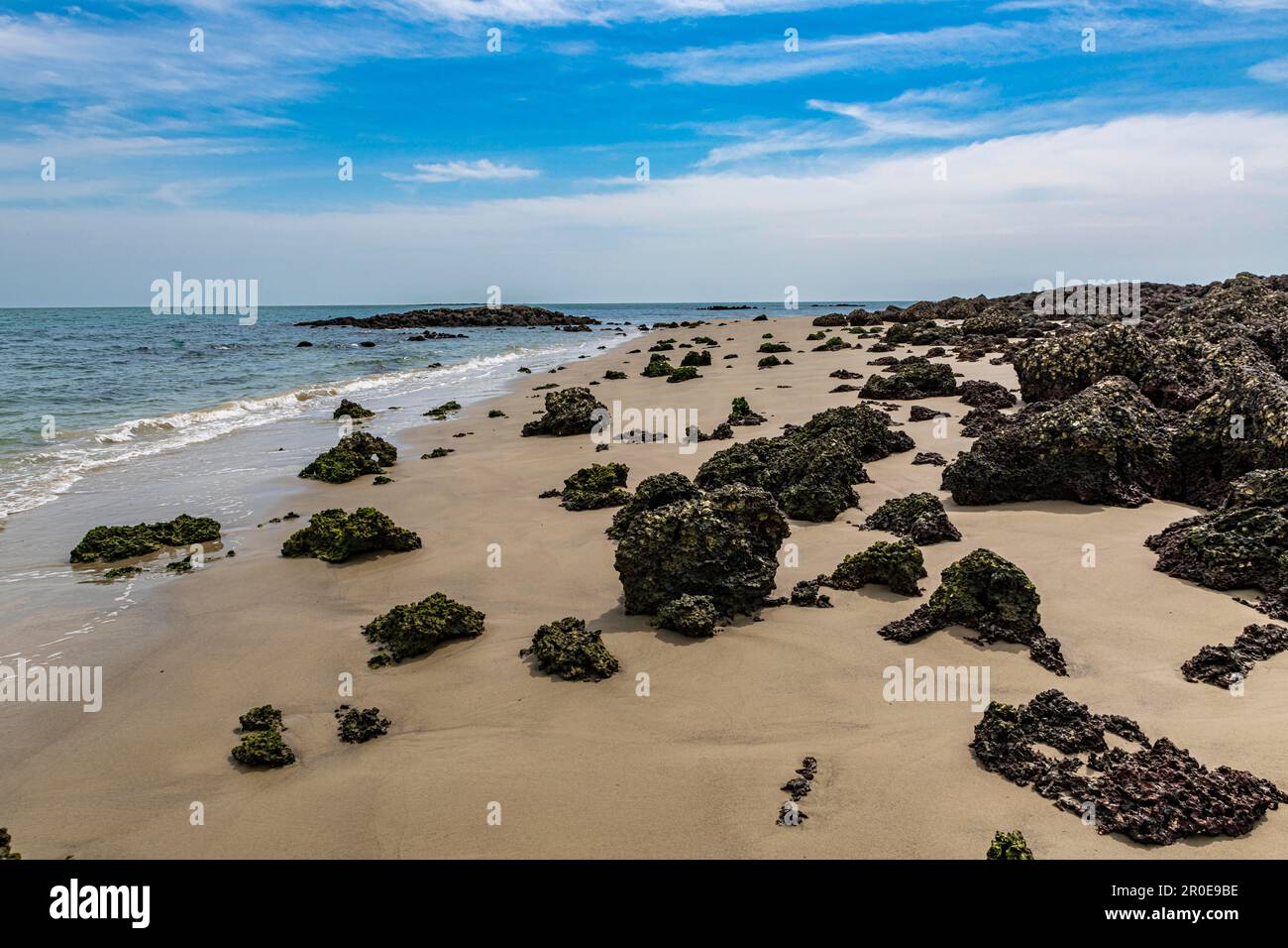 Long sandy beach on Joao Viera island, Marinho Joao Vieira e Poilao ...