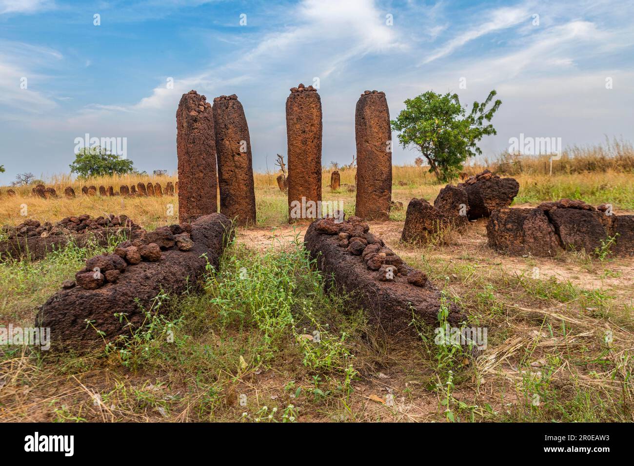 Senegambian stone circle hi-res stock photography and images - Alamy