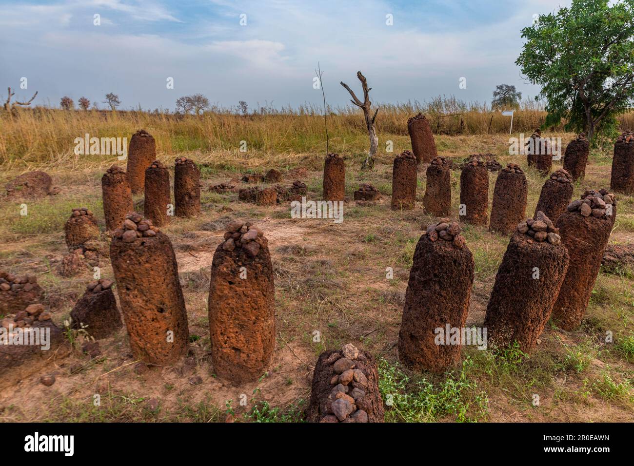 Senegambian stone circle hi-res stock photography and images - Alamy