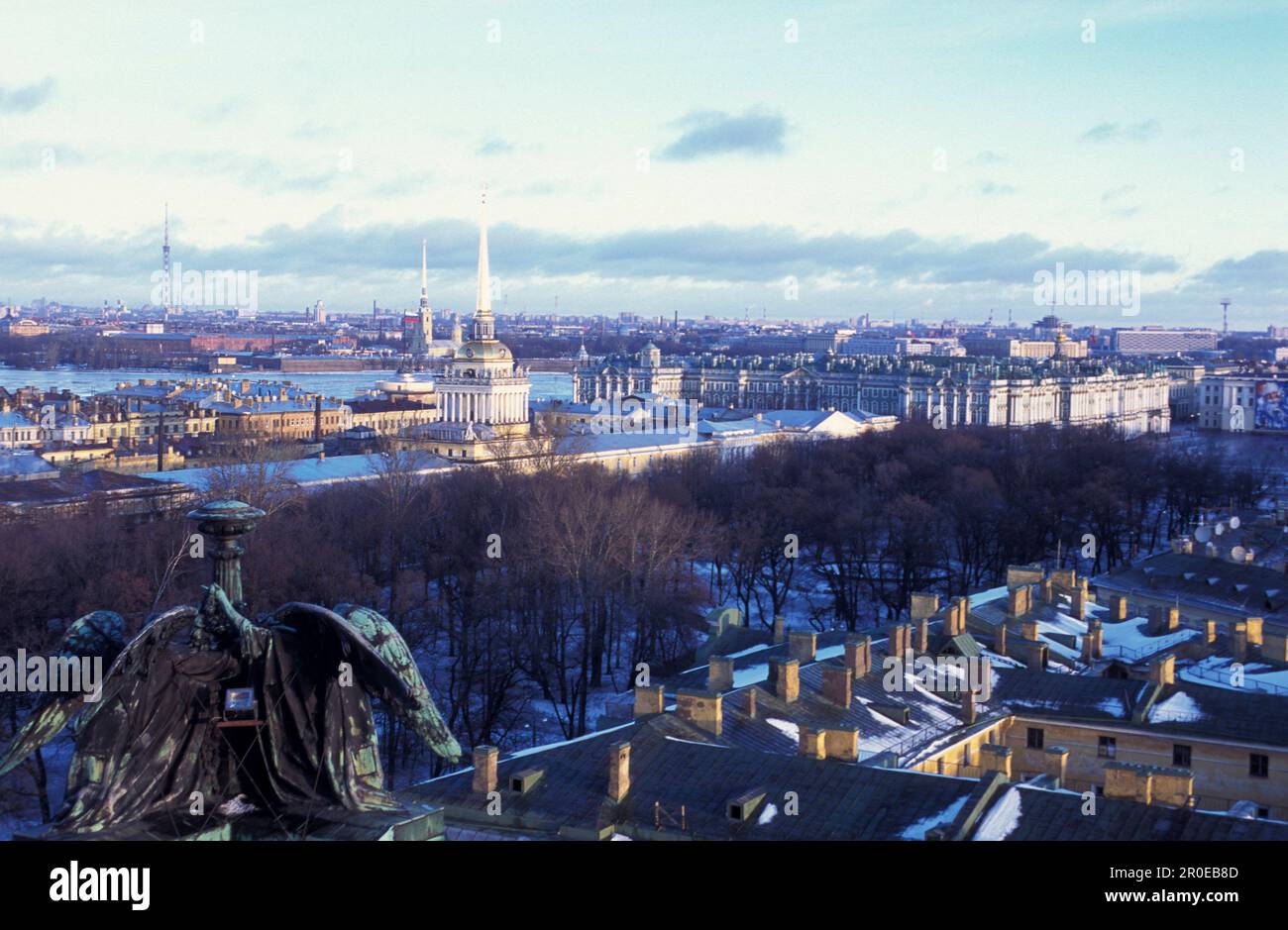 Saint petersburg russia perspective view hi-res stock photography and ...