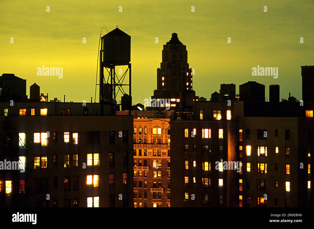 High water in the night hi-res stock photography and images - Alamy