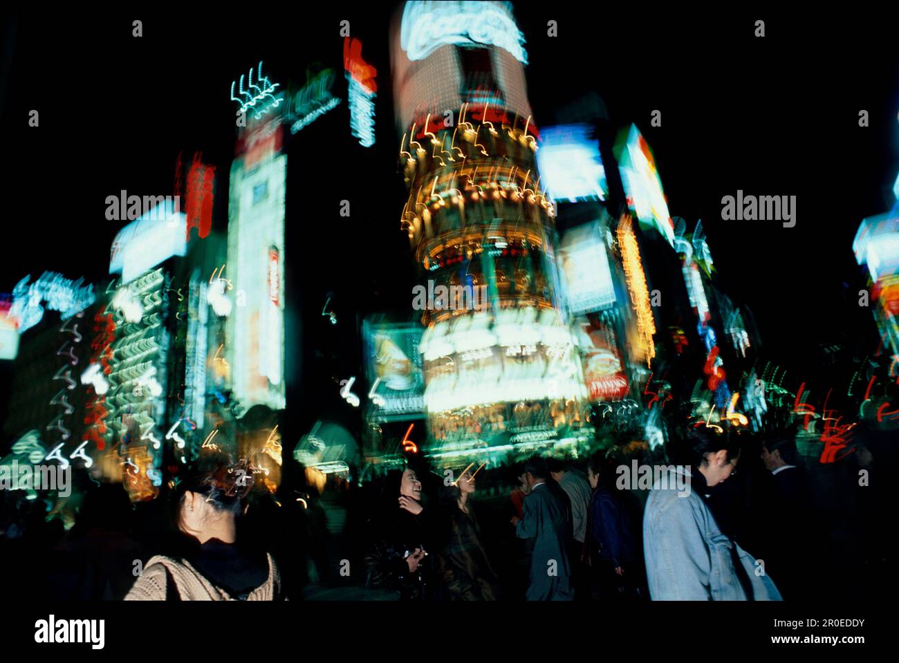 Chuo dori shopping street in ginza hi-res stock photography and images ...