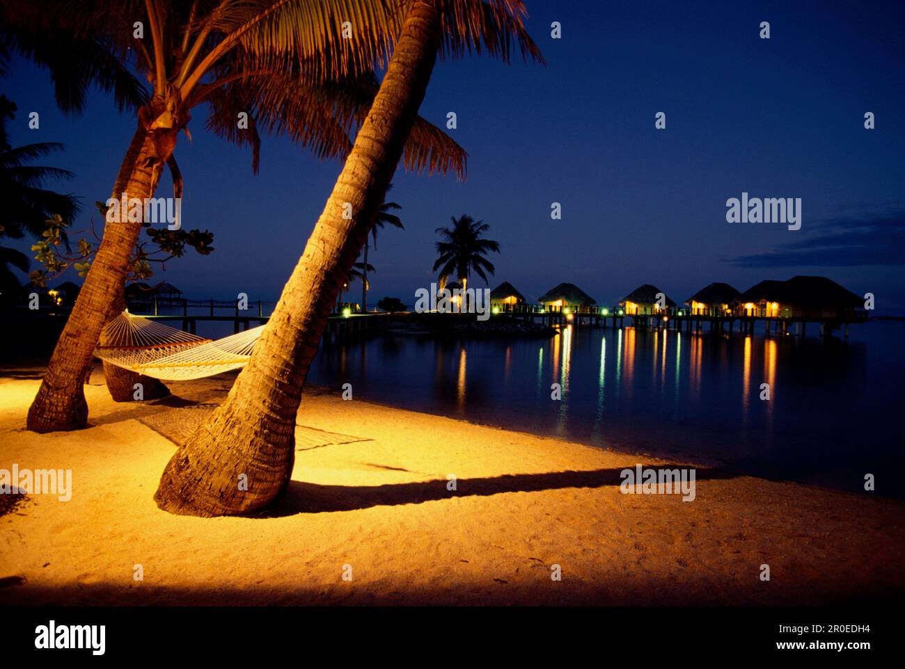 Manihi Pearl Beach Resort, Wasserbungalows, Strand, Insel Manihi ...