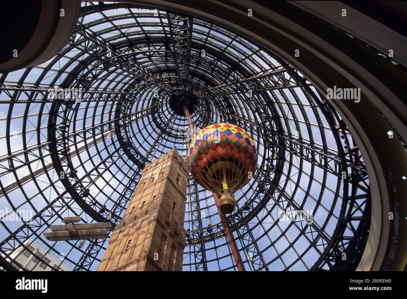 Melbourne central mall shot tower hi-res stock photography and images ...