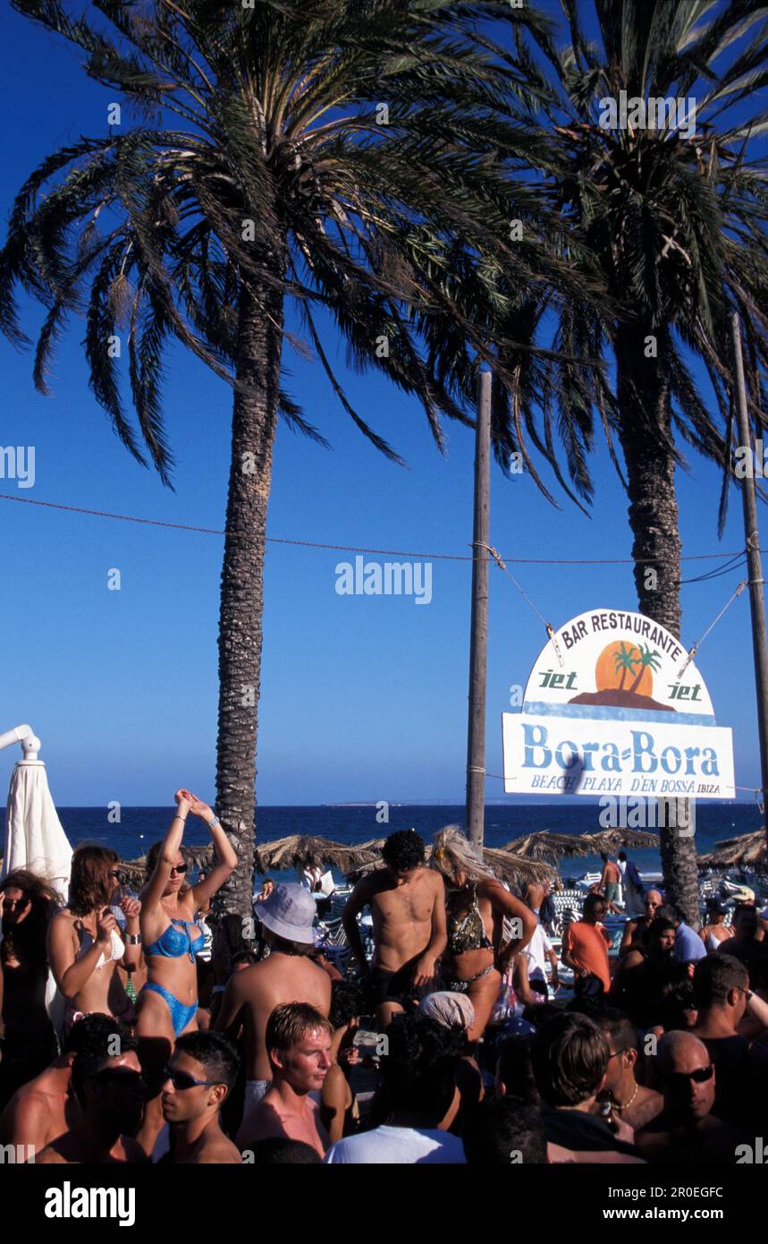 Stranddisco Bora-Bora, Playa d´en Bossa, Ibiza Spanien Stock Photo - Alamy