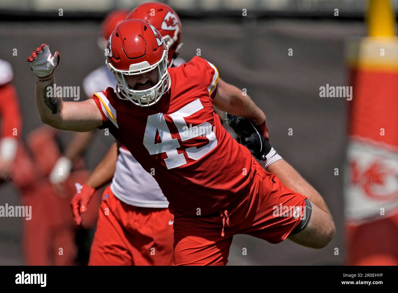 Kansas City Chiefs fullback Tyler Roberts stretches during the NFL ...