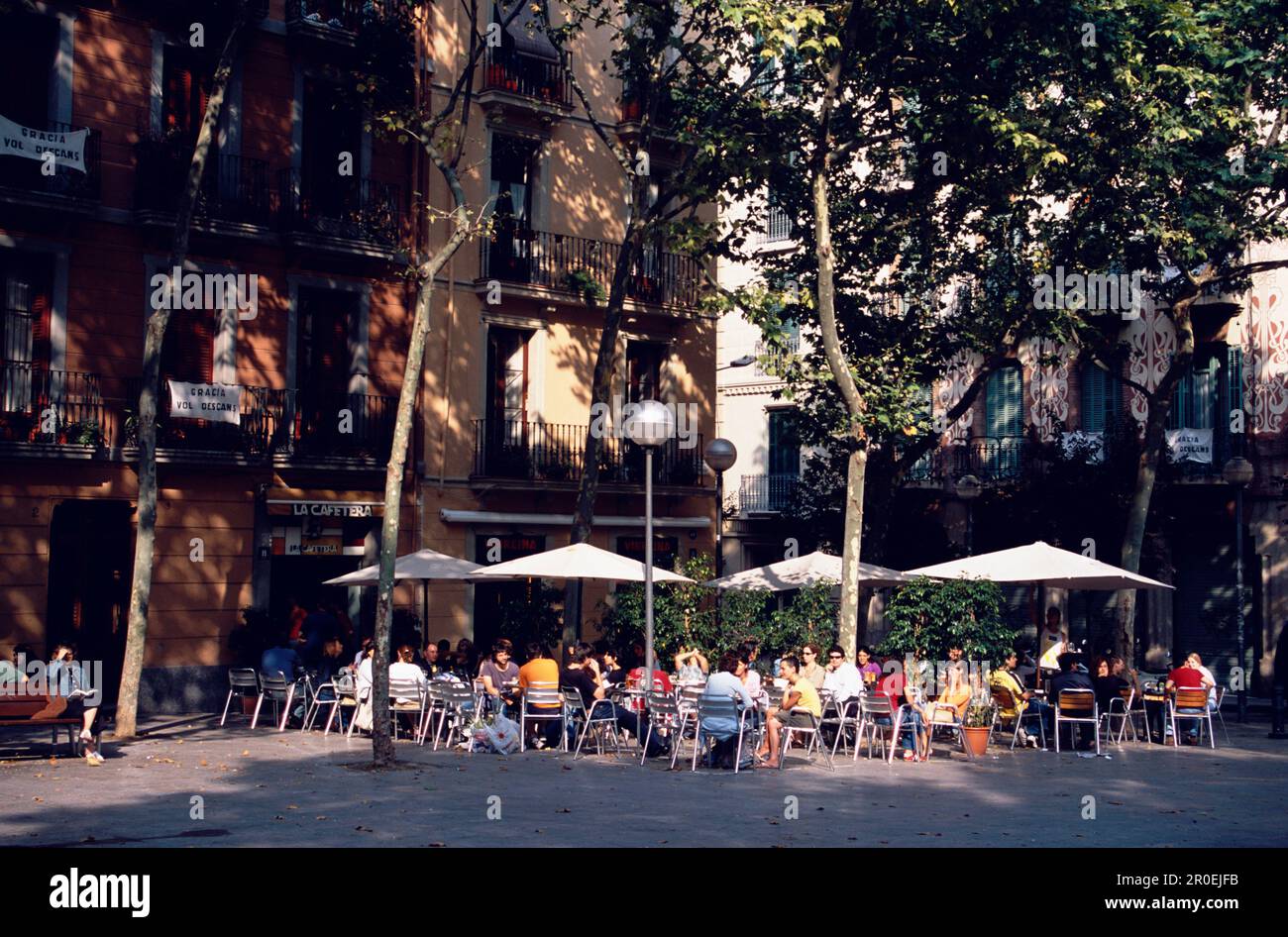 Street Cafe Barcelona, Cafe Virreina on Placa Virreina, Gracia ...