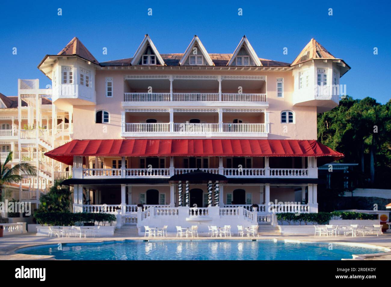 Facade, Hotel Gran Bahia, Facade of Hotel Gran Bahia, Samana, Samana ...