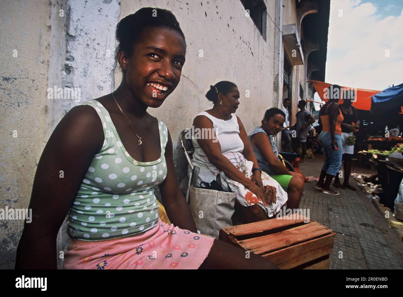 Cachoeira brazil woman hi-res stock photography and images - Alamy