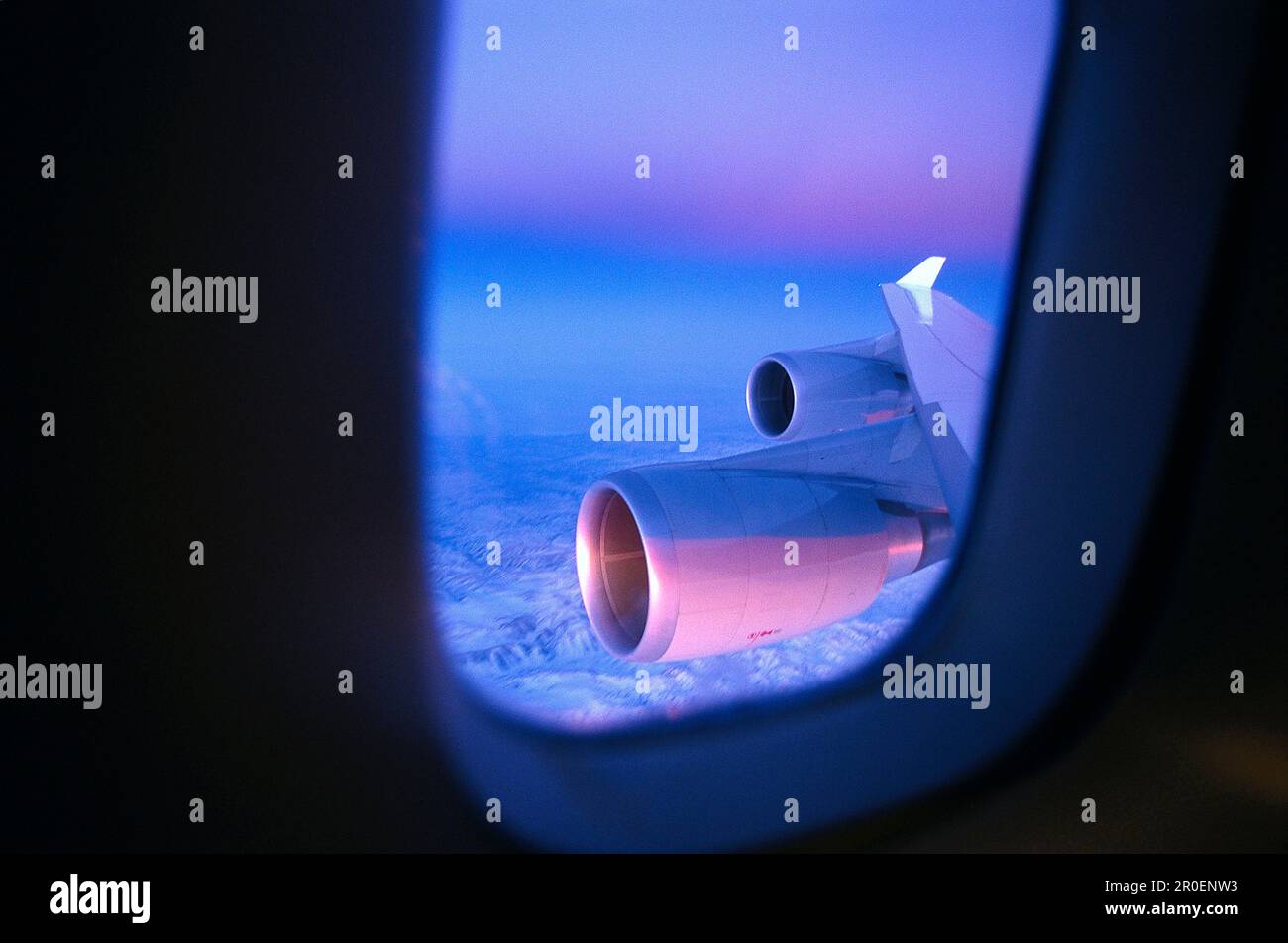 View through a plane's window on a flight Stock Photo - Alamy