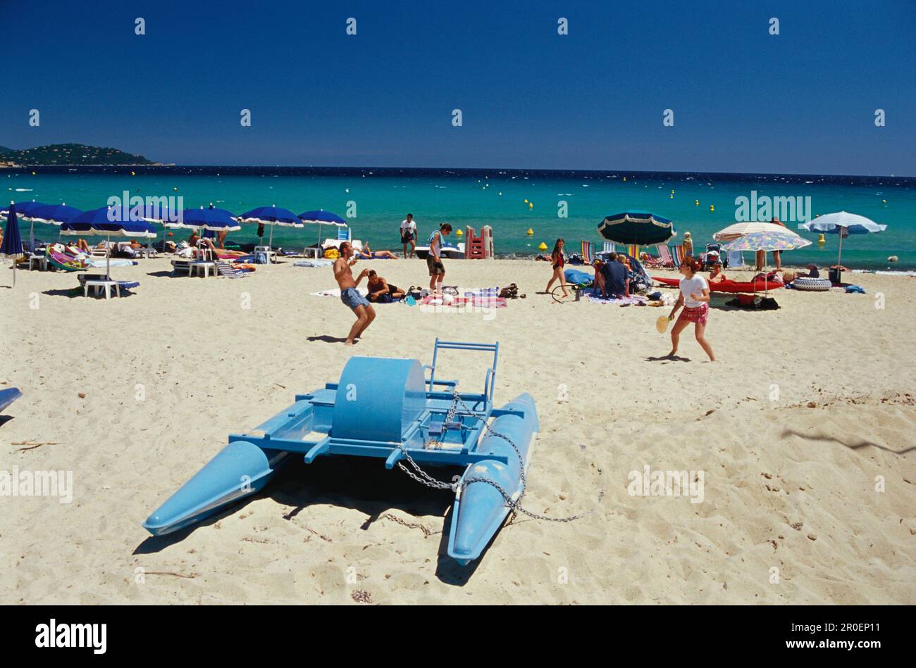 People on the beach in the sunlight, Cote d´Azur, Provence, France ...