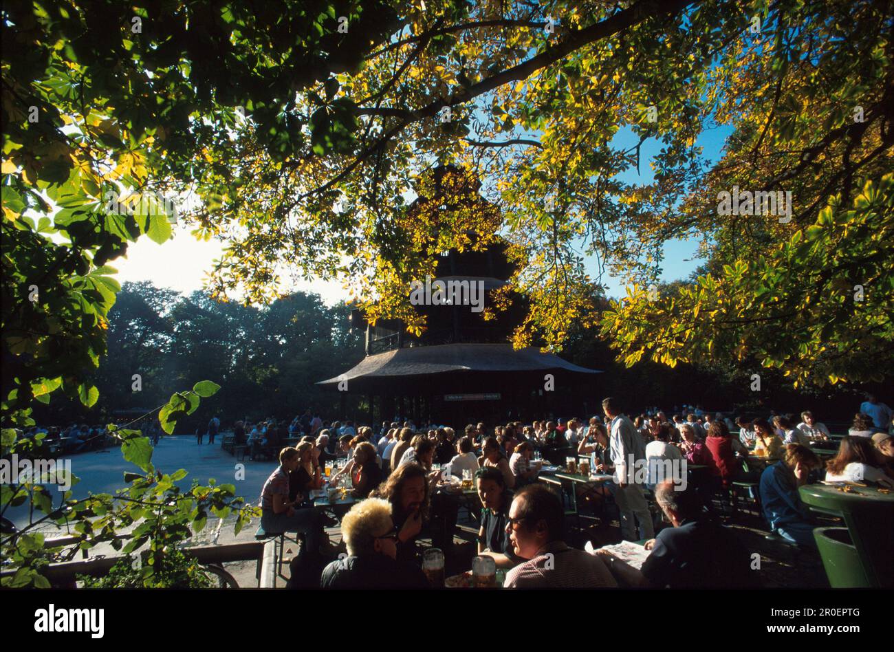 Chinesischer Turm, Biergarten, Muenchen, Bayern Deutschland Stock Photo ...