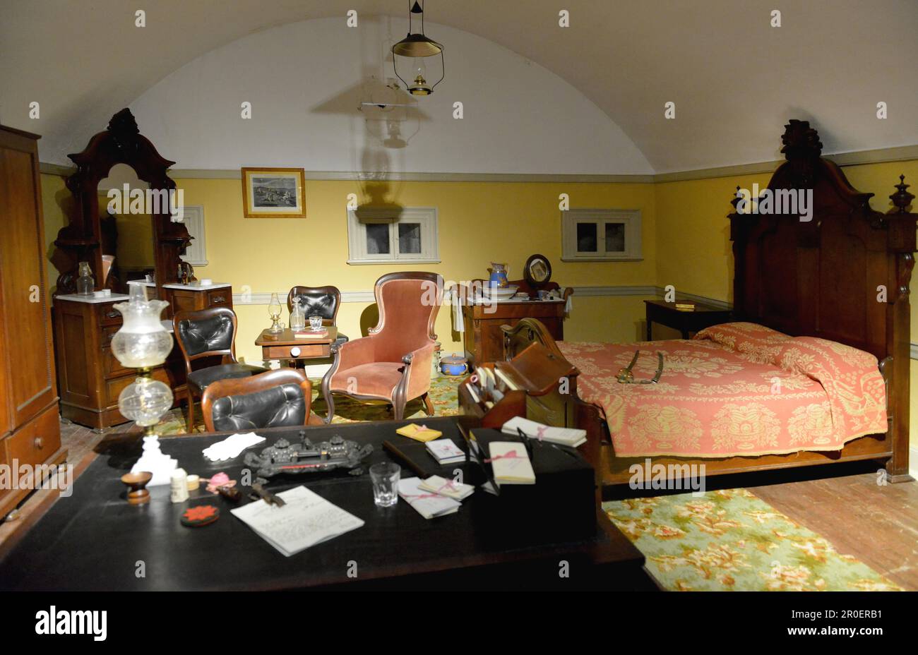 Officers quarters interior hi-res stock photography and images - Alamy