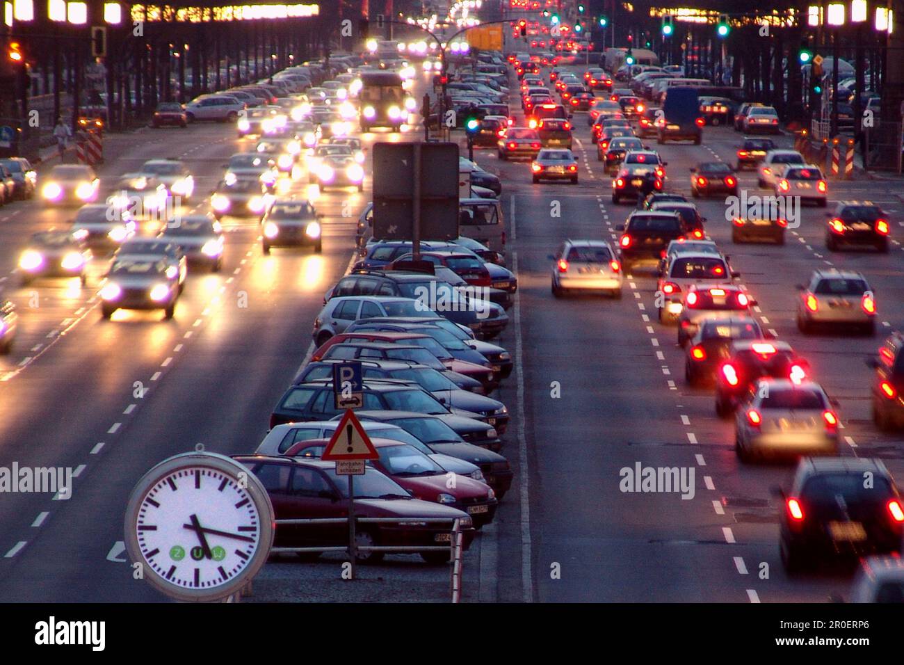 Berlin germany rush hour on hi-res stock photography and images - Alamy