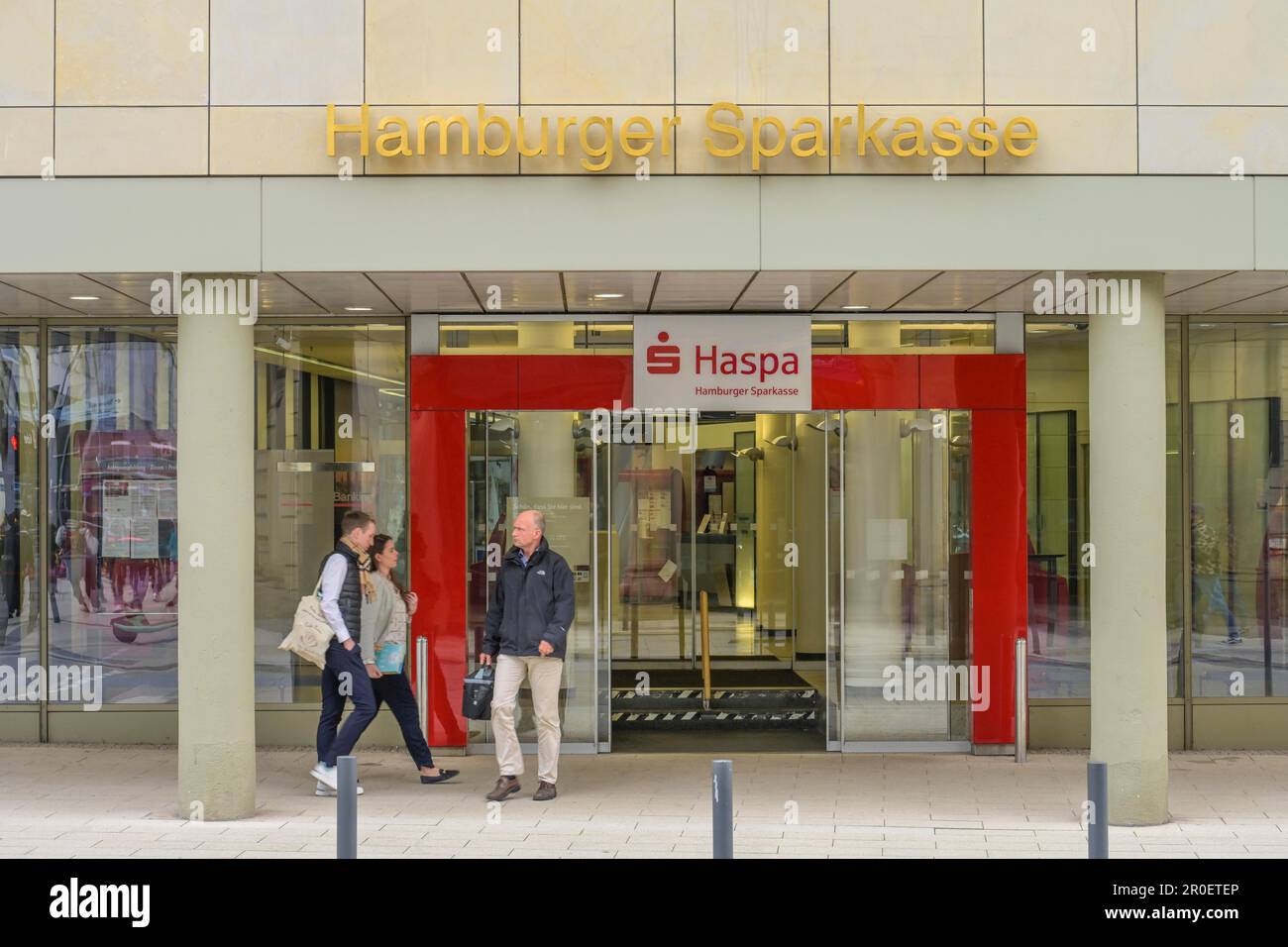 Hamburger Sparkasse, Grosser Burstah, Hamburg, Germany Stock Photo - Alamy
