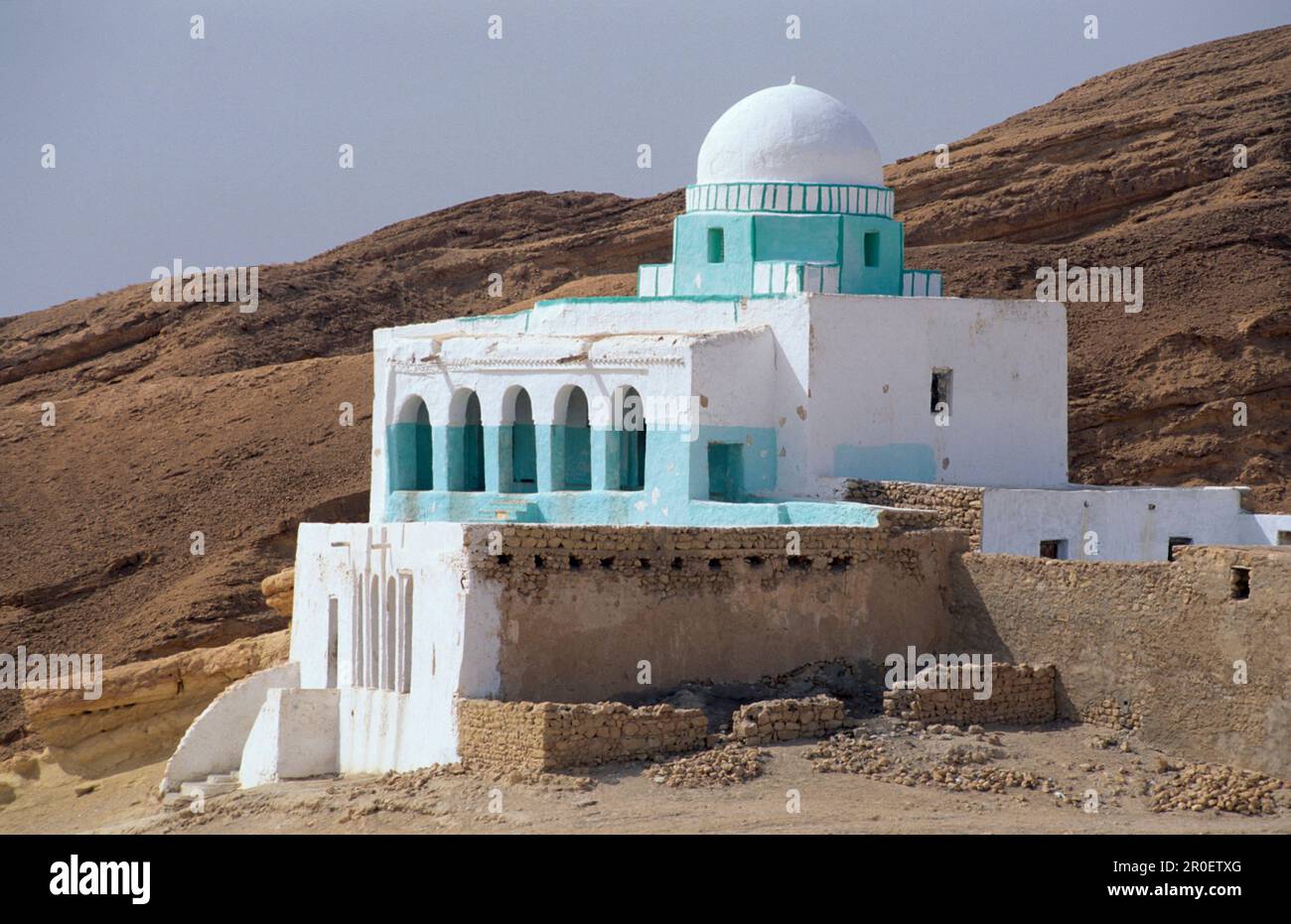 Tomb of marabout hi-res stock photography and images - Alamy