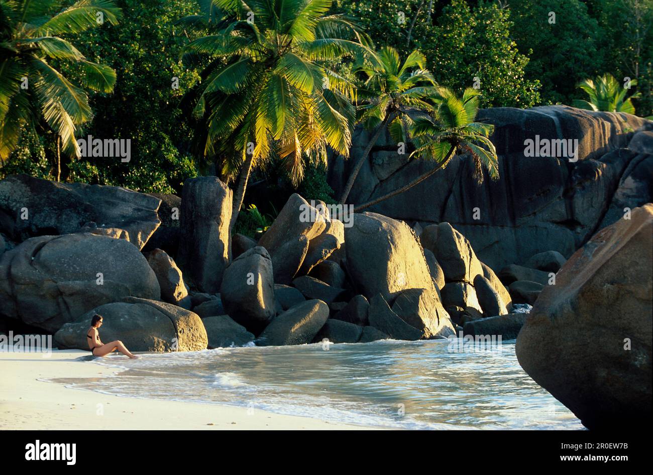 Strand, Anse Takamaka, Mahe Seychellen Stock Photo - Alamy