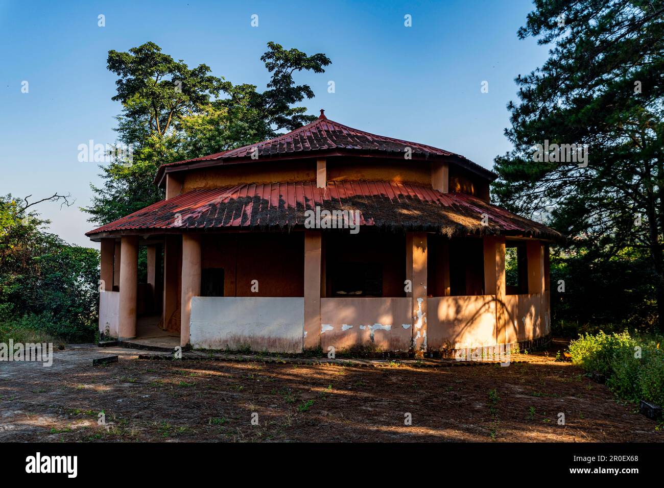 Case a Palabres, former meeting room for the elders, Dalaba, Futa ...
