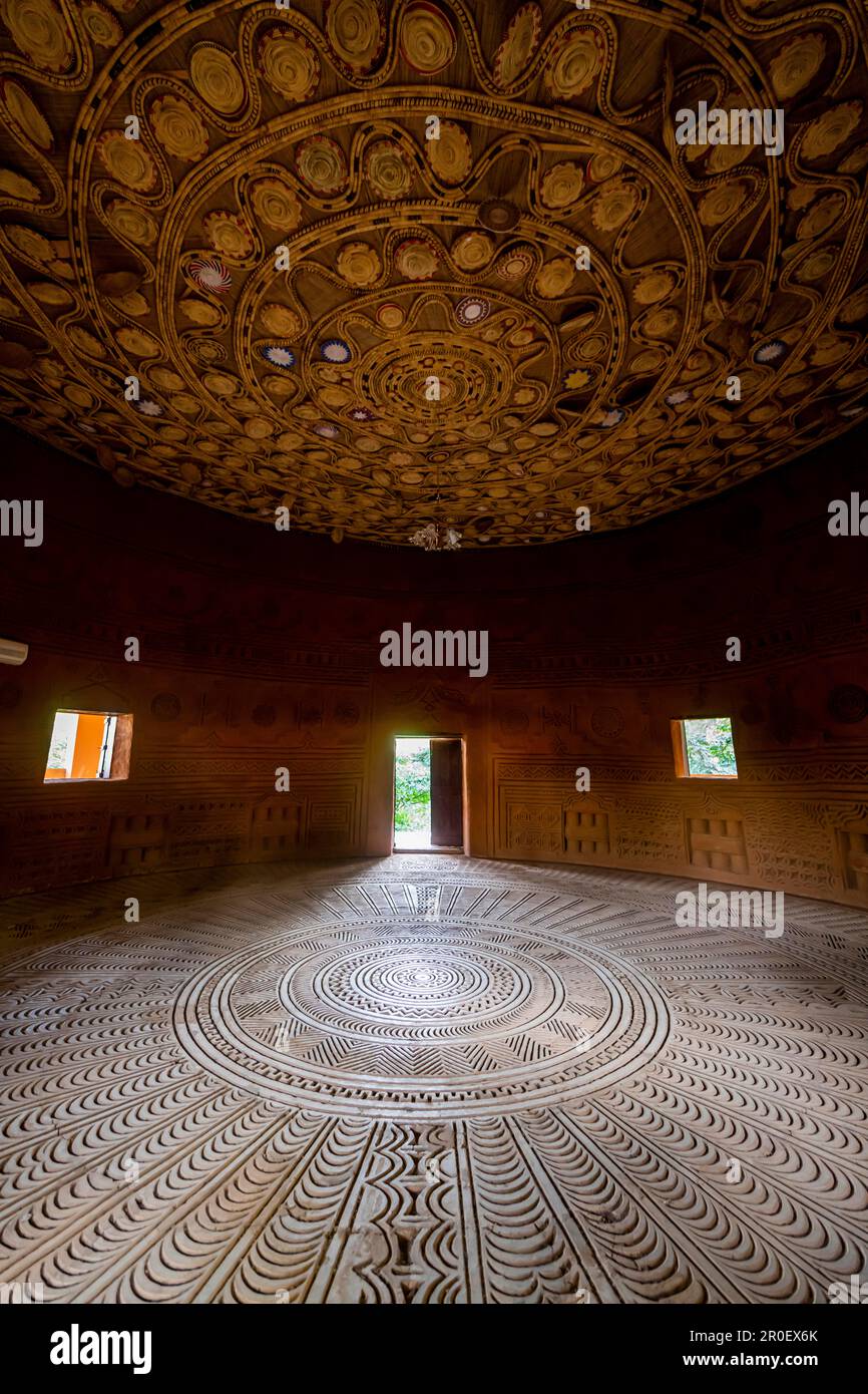 Case a Palabres, former meeting room for the elders, Dalaba, Futa ...