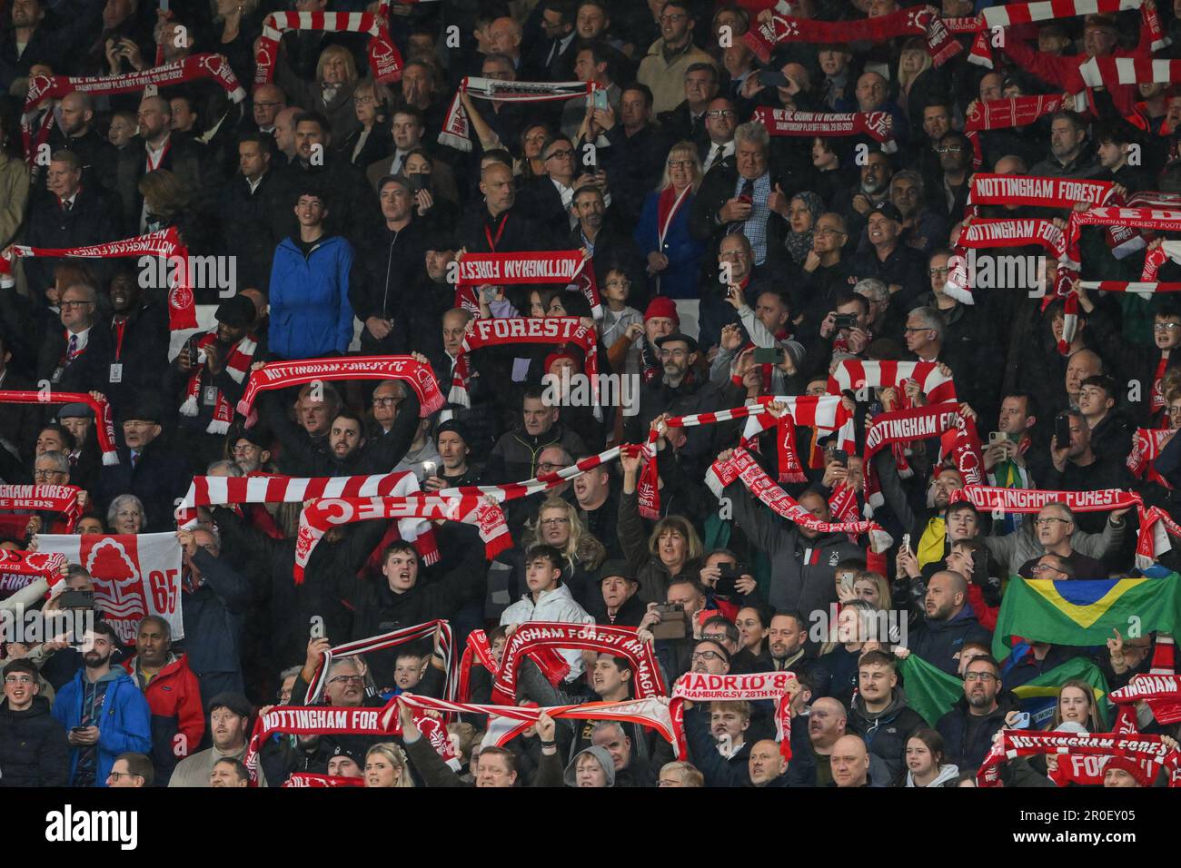 Nottingham Forest fans chant during the Premier League match Nottingham ...