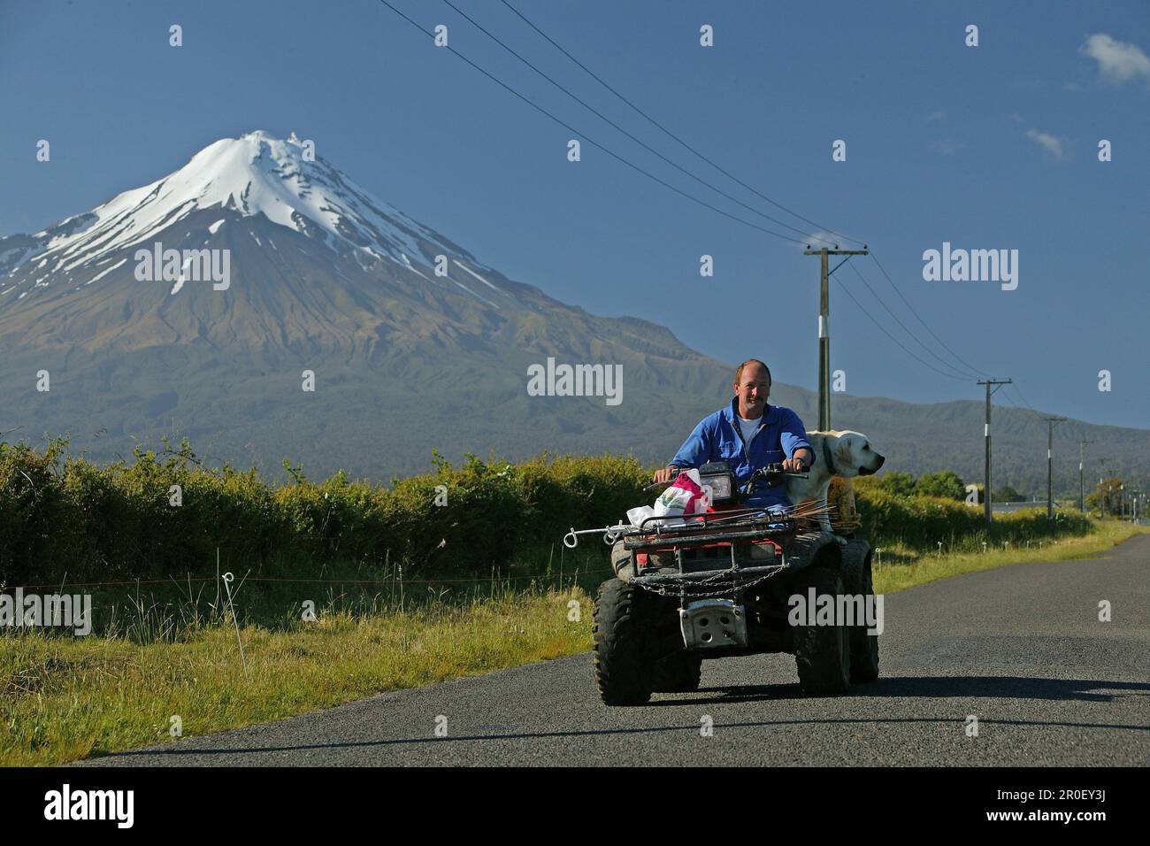 View of dormant volcano Mount Taranaki at Egmont National Park, North ...