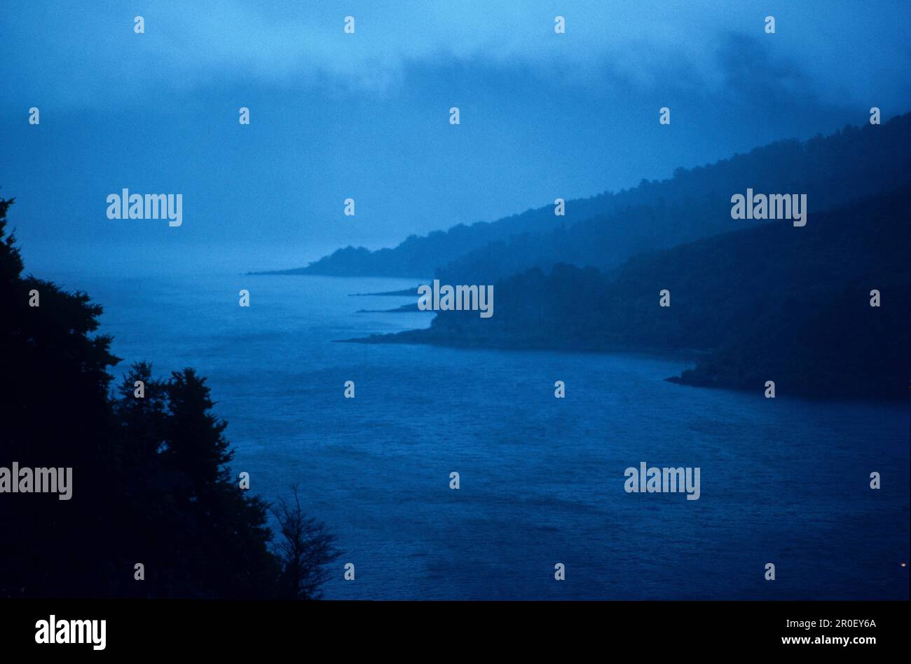 Lake Waikaremoana, Urewera NP, Tuhoe Maoris live here, known as ...