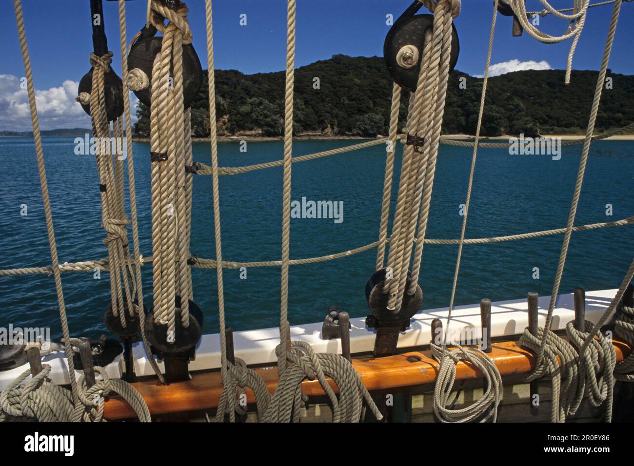 Sailing the Tucker Thompson, Day-trip sailing boat, tall ship, schooner ...