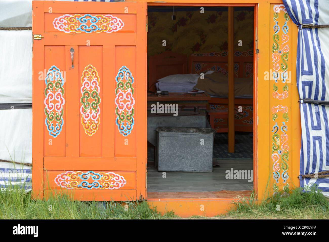 Mongolian door hi-res stock photography and images - Alamy