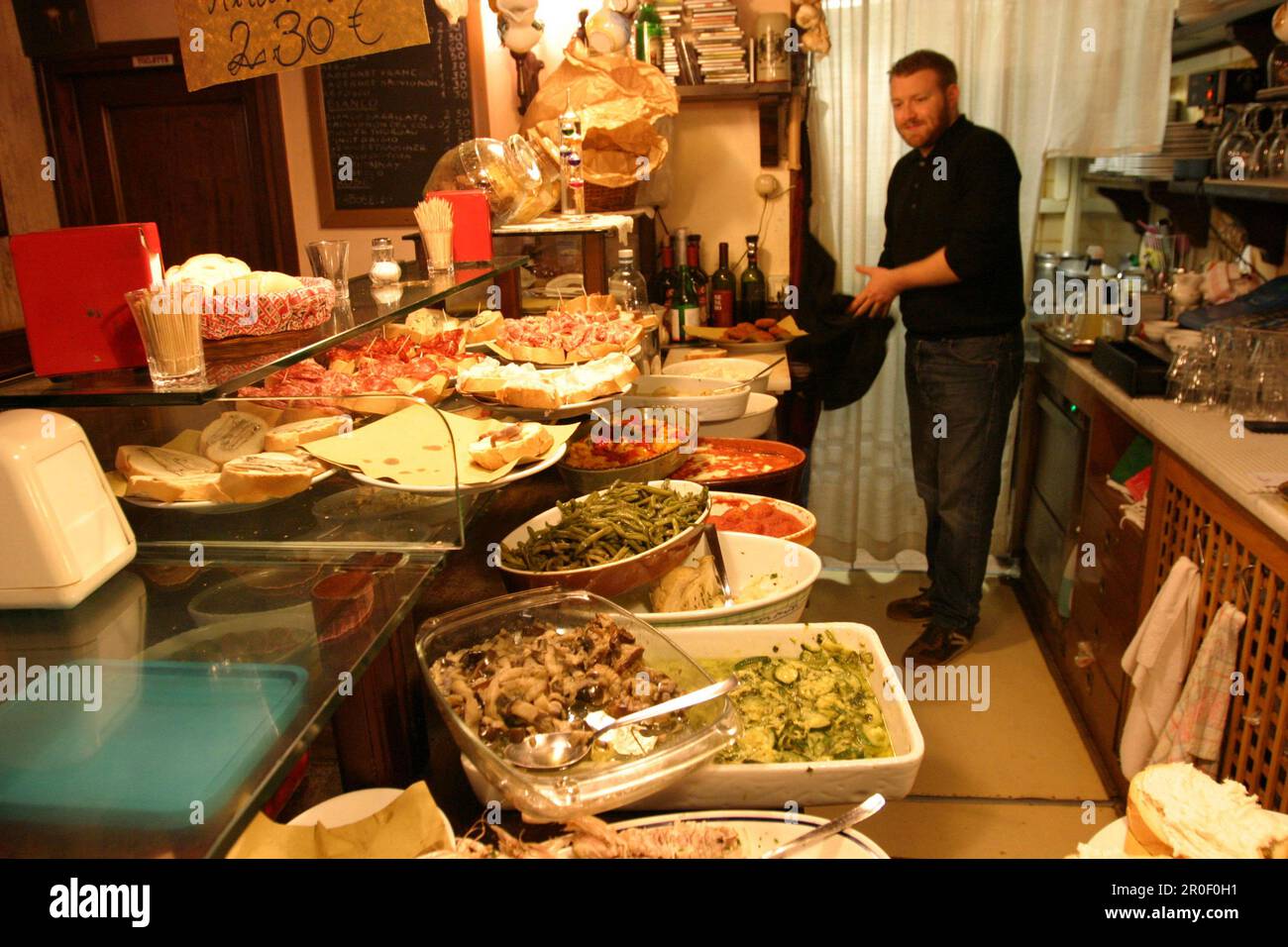 Baccaro Osteria, Ombre e Cicheti Venice, Italy Stock Photo - Alamy