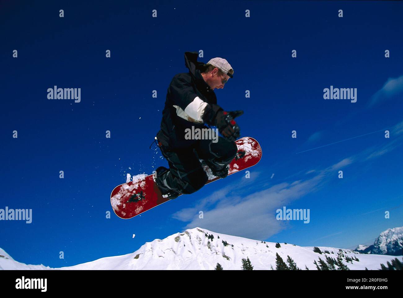 Halfpipe snowboarding hi-res stock photography and images - Alamy