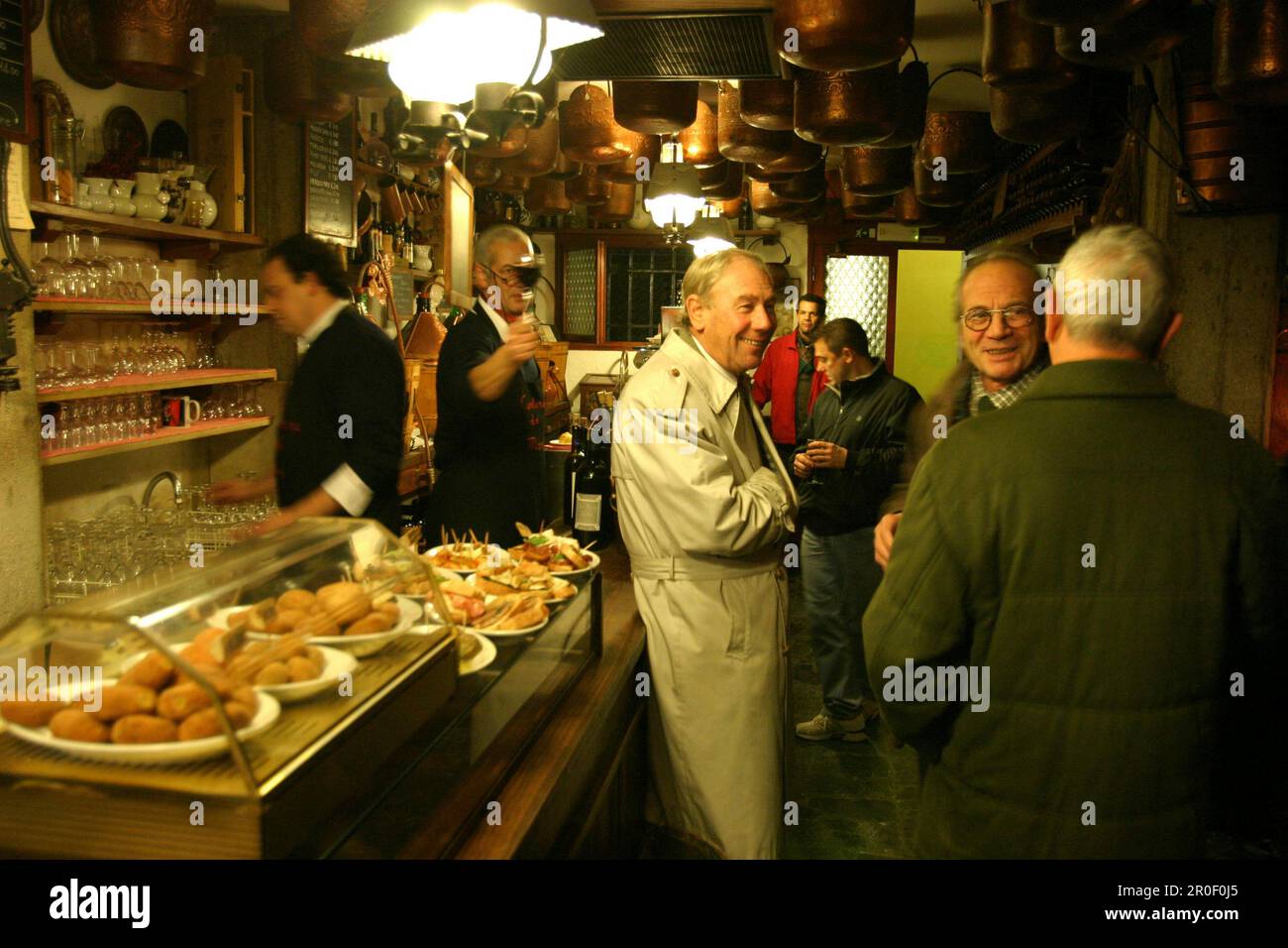 Ombra venice hi-res stock photography and images - Alamy