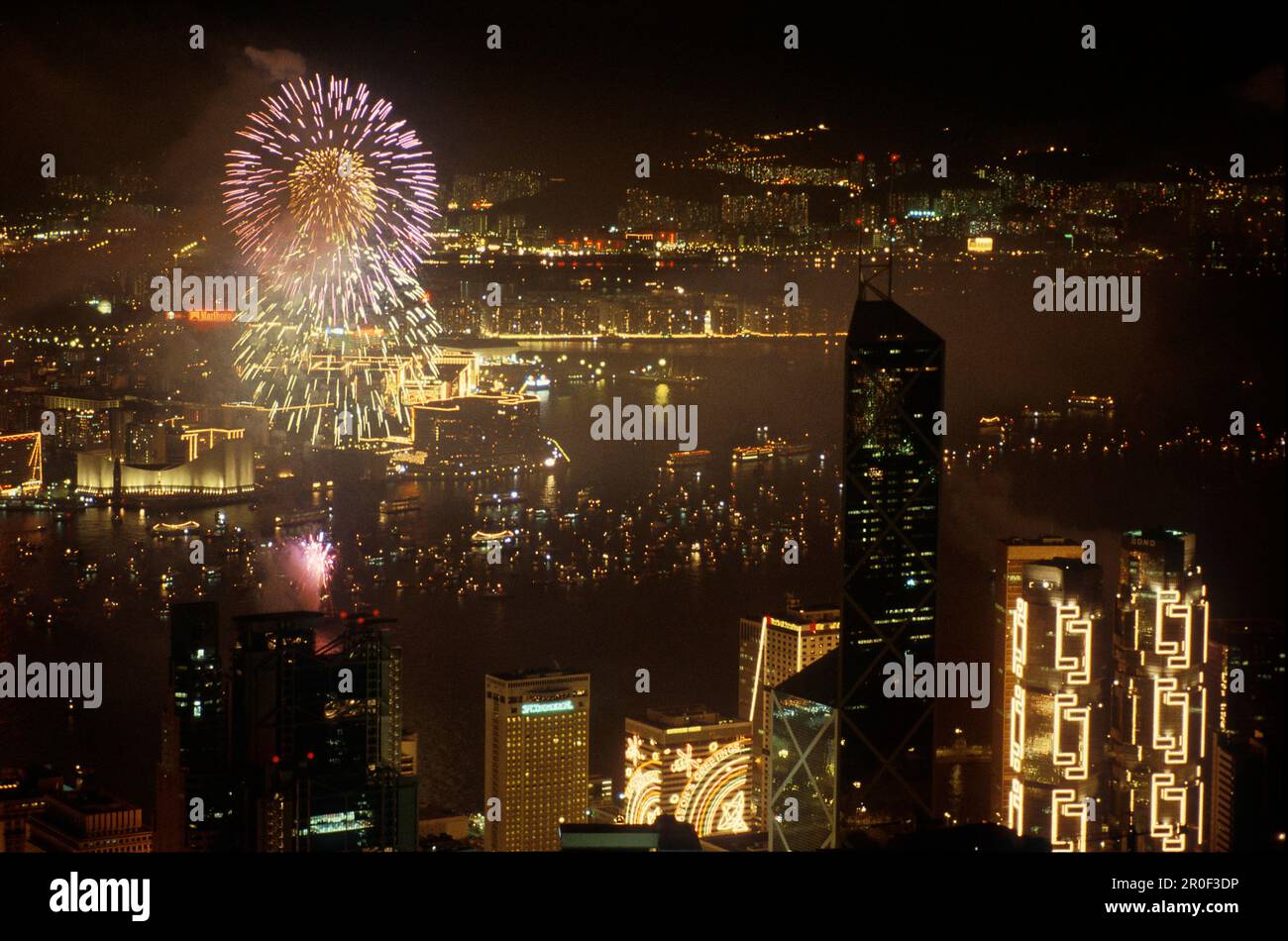 Hongkong fireworks hi-res stock photography and images - Alamy