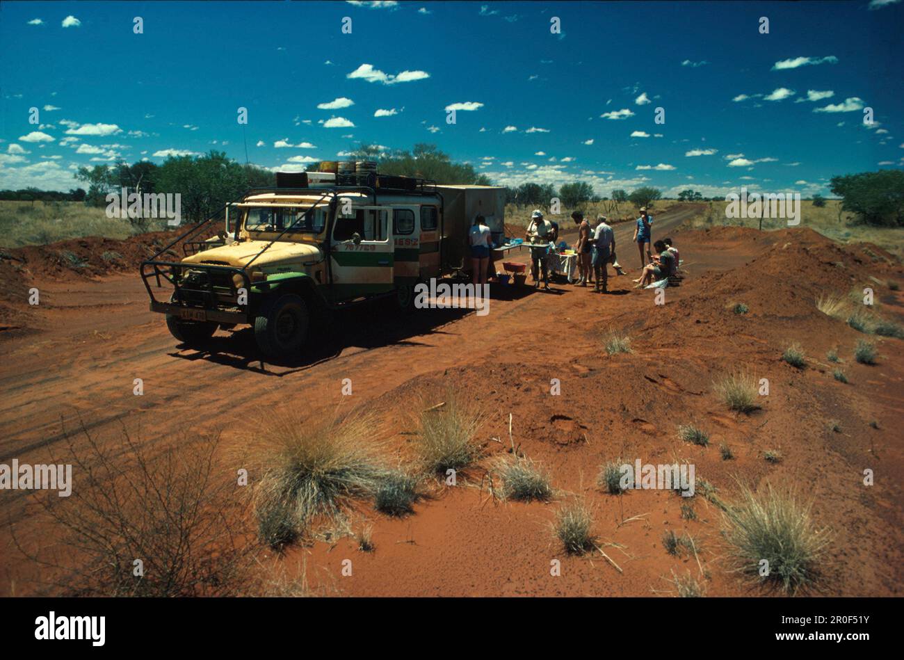 Jeep in Australien, Outback, Australien Verkehr Stock Photo - Alamy