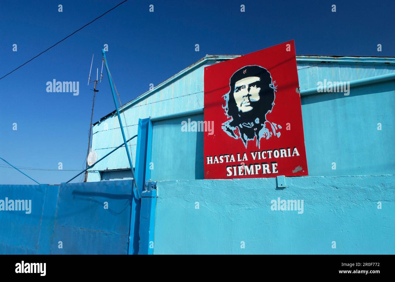 Che guevara red poster hi-res stock photography and images - Alamy