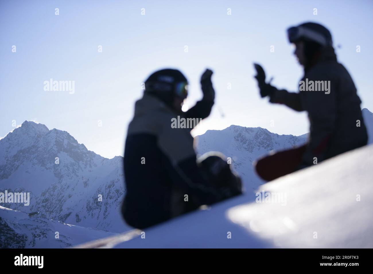 Man clapping team on blue hi-res stock photography and images - Alamy