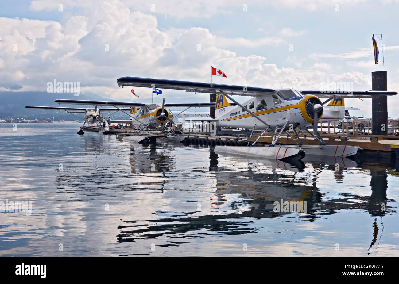 Float Planes at their Dock in Vancouver, Canada Stock Photo - Alamy