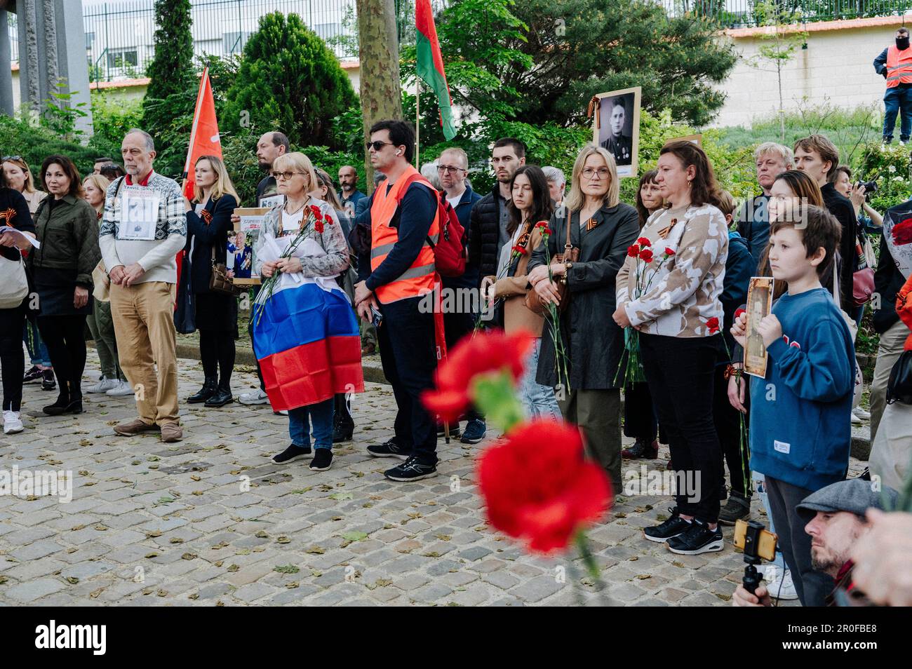 Jan Schmidt-Whitley/Le Pictorium - Immortal Regiment march in Paris - 8 ...