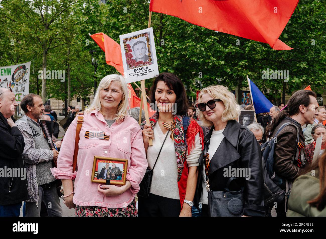 Jan Schmidt-Whitley/Le Pictorium - Immortal Regiment march in Paris - 8 ...