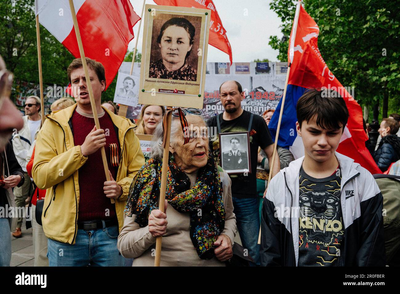 Jan Schmidt-Whitley/Le Pictorium - Immortal Regiment march in Paris - 8 ...