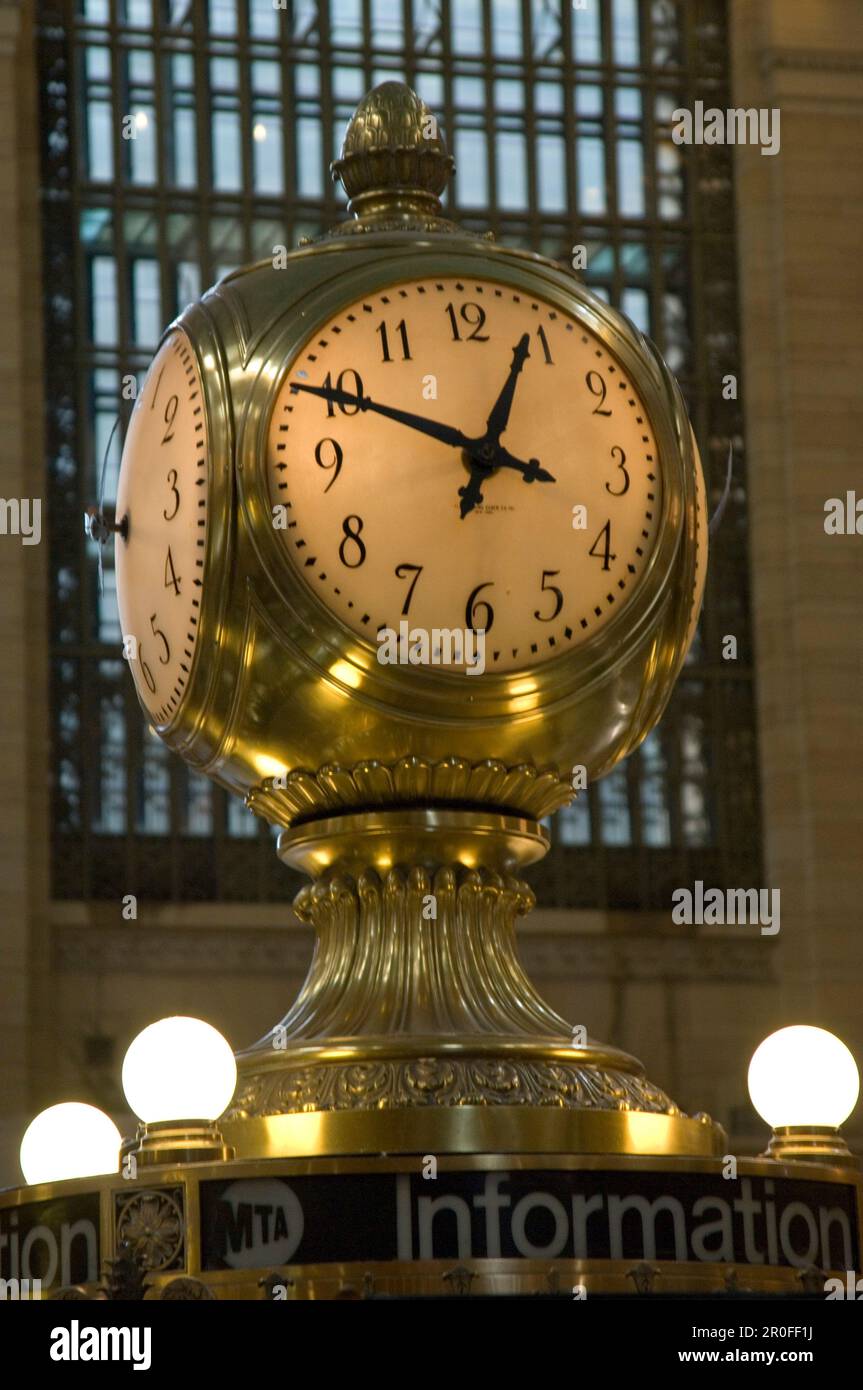 Clock, Grand Central Station, New York Stock Photo - Alamy
