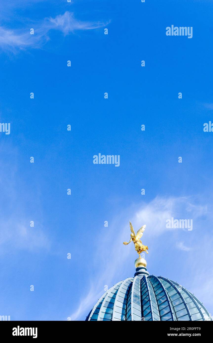 Golden cuppola hi-res stock photography and images - Alamy