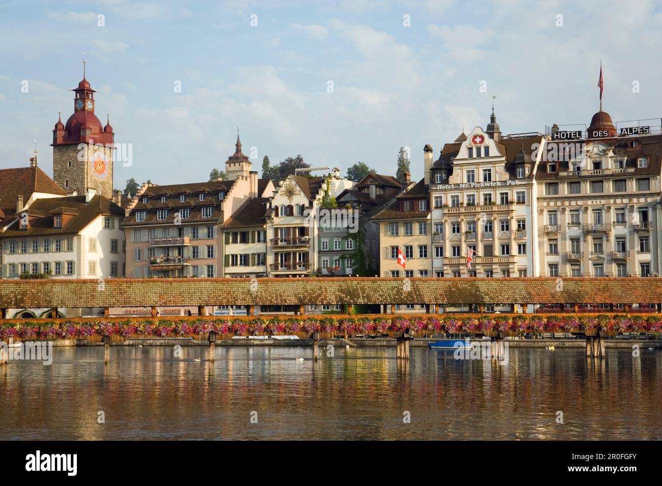 View over river Reuss with chapel bridge, oldest covered bridge in ...