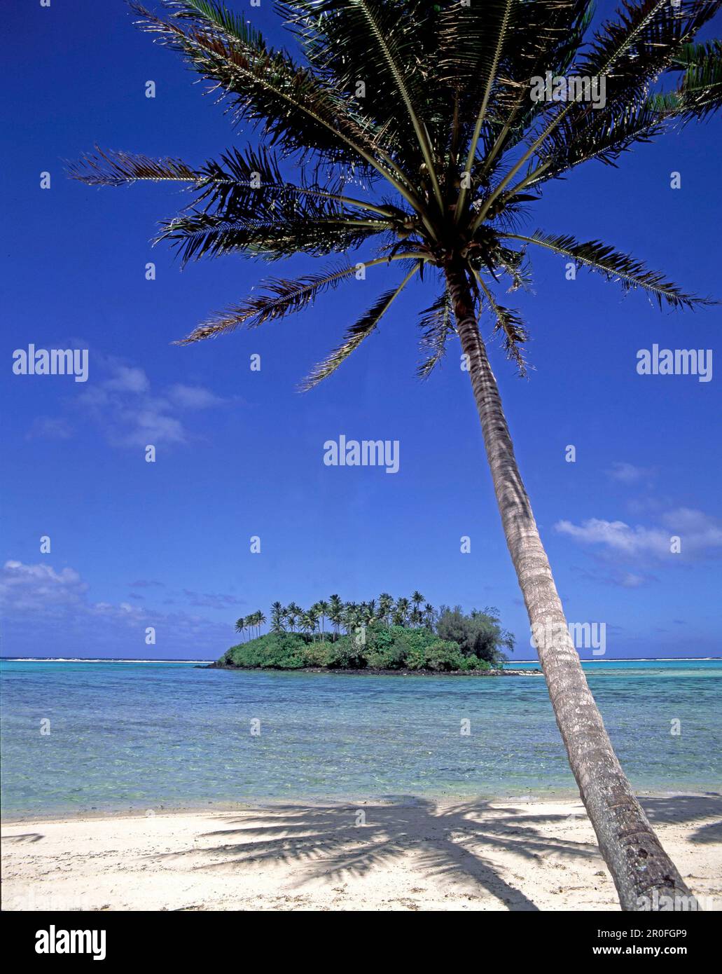Cook islands rarotonga lagoon flight hi-res stock photography and ...