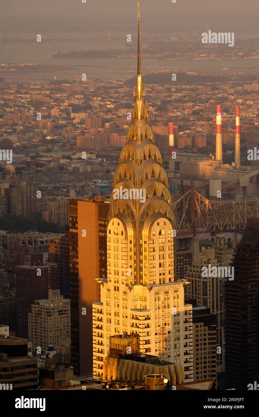 The Chrysler Building in the light of the evening sun, New York City ...