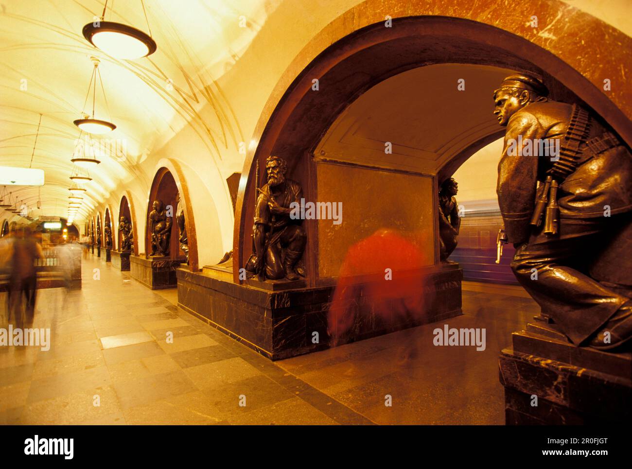 Moscow underground station Ploshchad Revolyutsii, Revolution Square ...