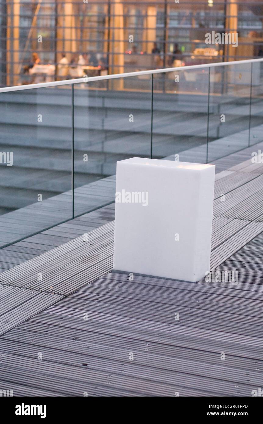 Cuboid office block hi-res stock photography and images - Alamy