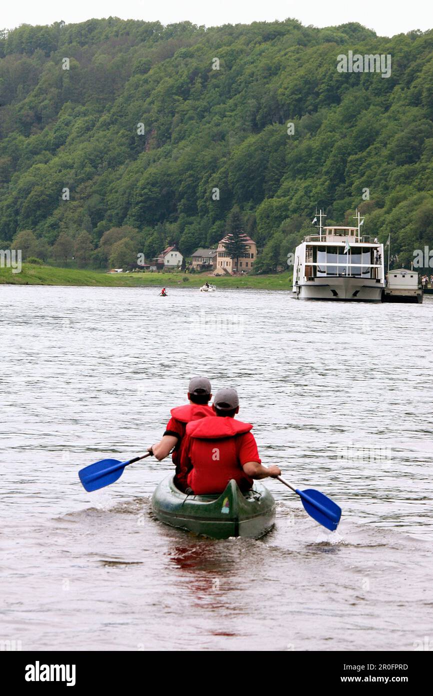 Two people kayaking and perspective hi-res stock photography and images ...