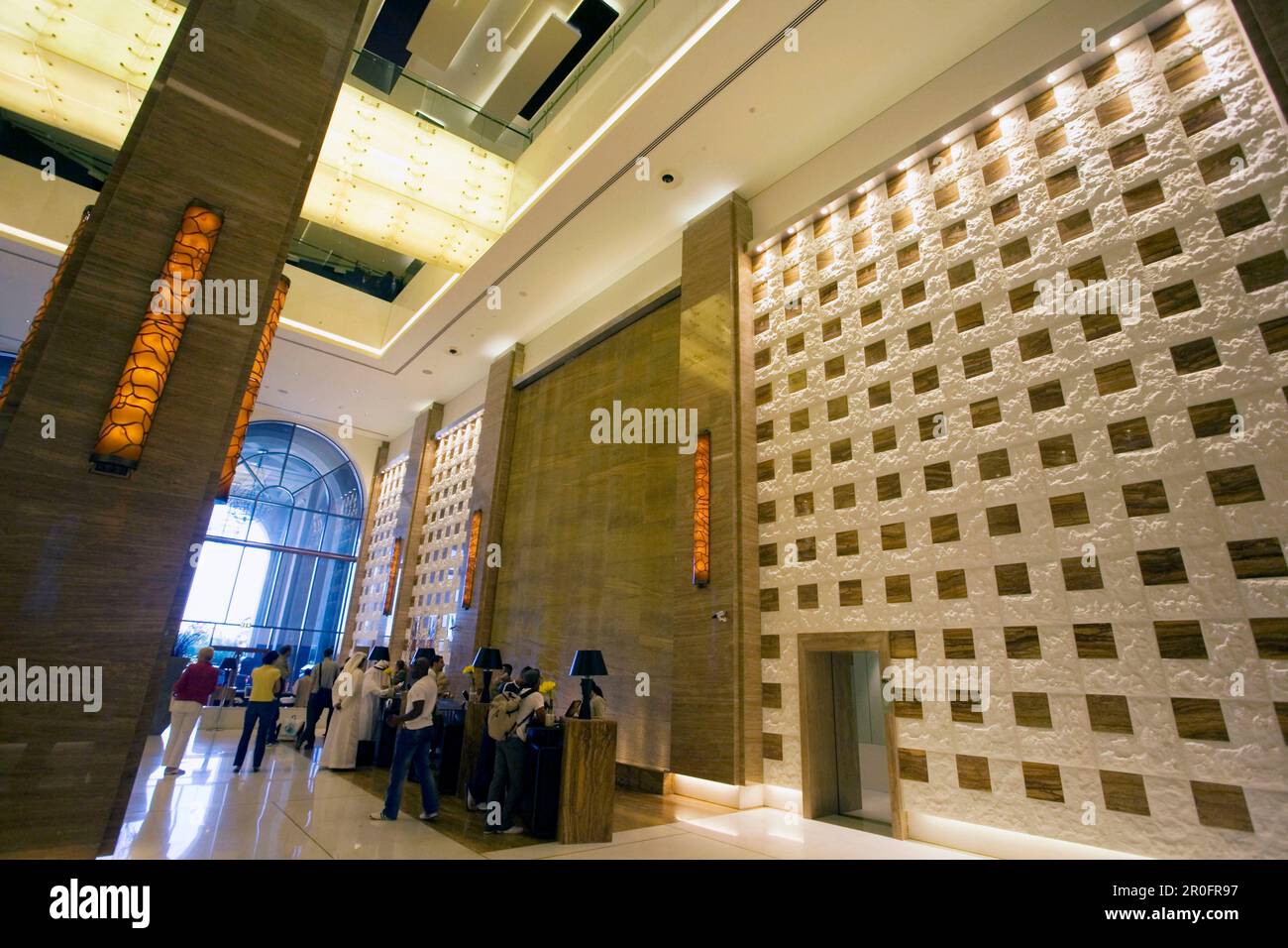 Dubai Mall of Eimrates Hotel Kempinski Lobby Stock Photo - Alamy