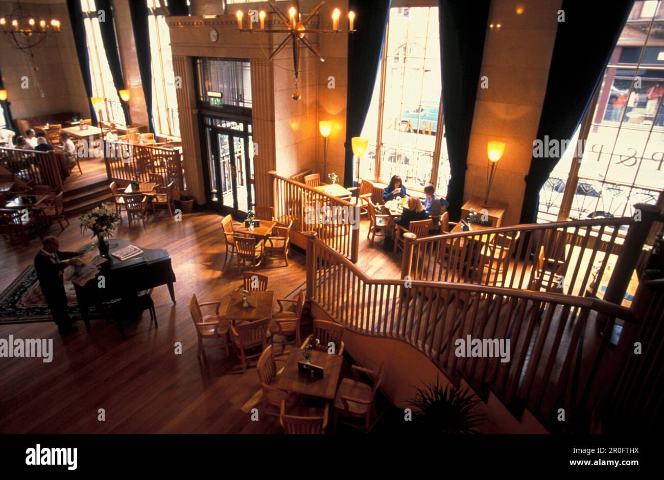 Inside The Pitcher and Piano Bar, Glasgow, Scotland, Great Britain ...